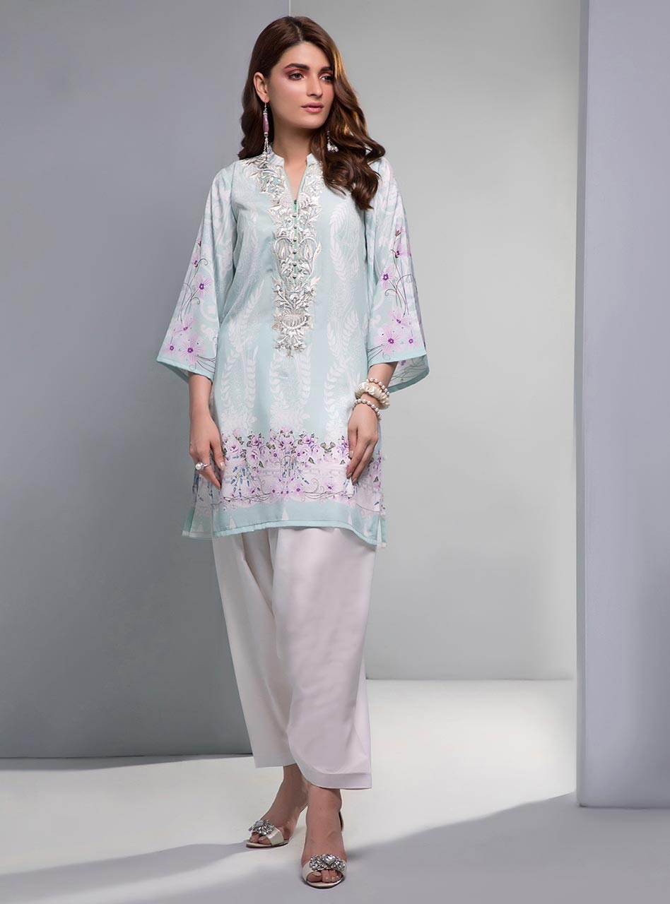 Mint Frost – Zainab Chottani