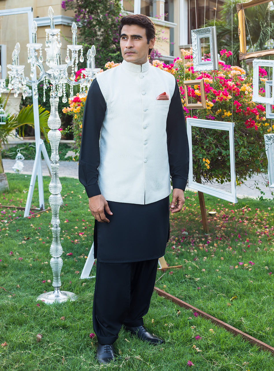 Pasban – Zainab Chottani